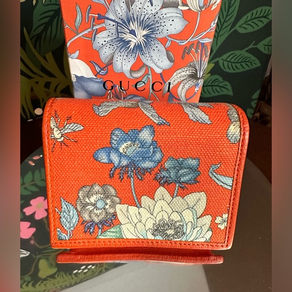 Gucci | Bags | Gucci Gg Flora Wallet With Flora Box And Dustbag Euc ...